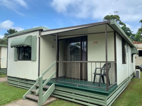 Affordable Gold Coast Long Term Rental Accommodation - 4 month min stay